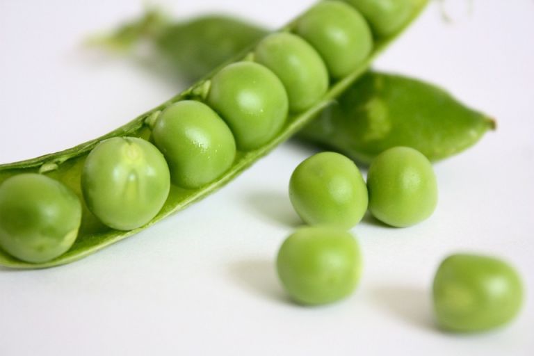 Mangiare piselli, tanti motivi per includerli nella dieta - Dietagratis.com