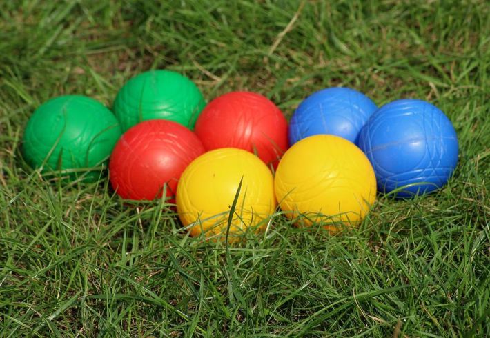 Set bocce: amatoriali o professionali? Quanto costano e come scegliere ...